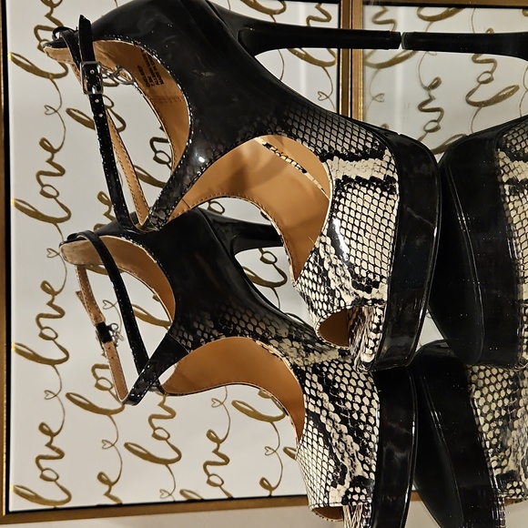 Thalia Sodi | Shoes | Nib Platform Heels | Poshmark